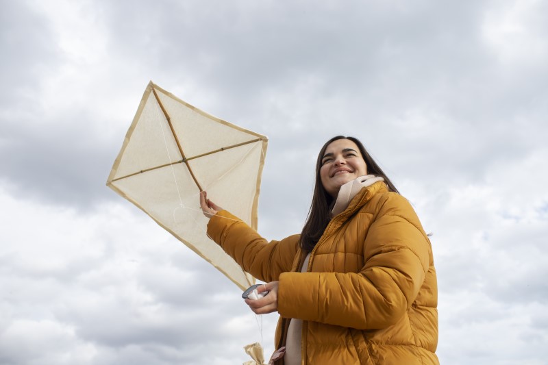 Cum să realizați un zmeu? Zmeu din hârtie elegant [Ghid] | Heliumking.ro